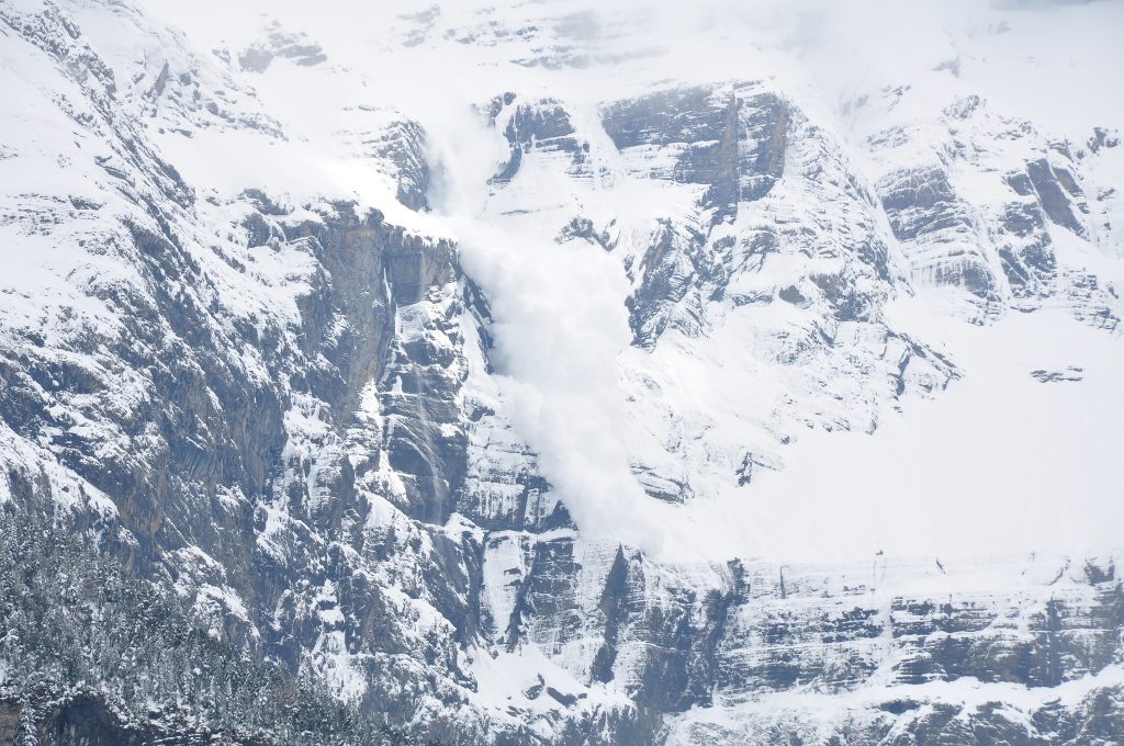 Vidéo. Les images de l'impressionnante avalanche ayant fait 4 victimes ...