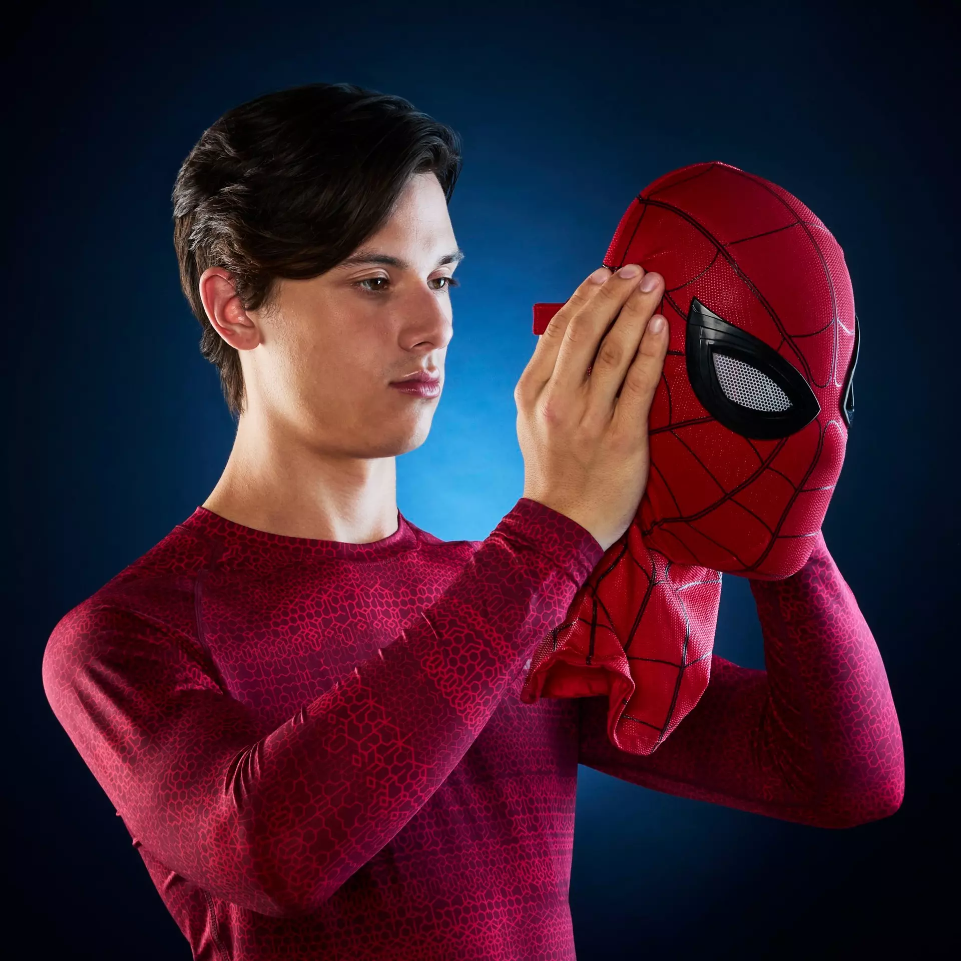 Un nouveau masque Marvel Legends dévoilé, Spider-Man et ses yeux ...
